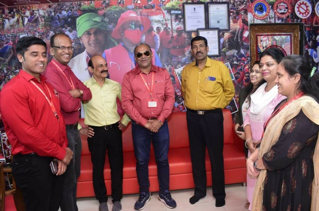 GS/NRMU (CR/KR) COM. VENU P. NAIR BIRTHDAY CELEBRATED BY NRMU CADRES ON ...